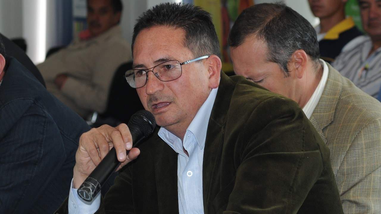 ¿Por qué el CNE revocó la inscripción de Carlos Triana como candidato a la Alcaldía de Tibasosa ...