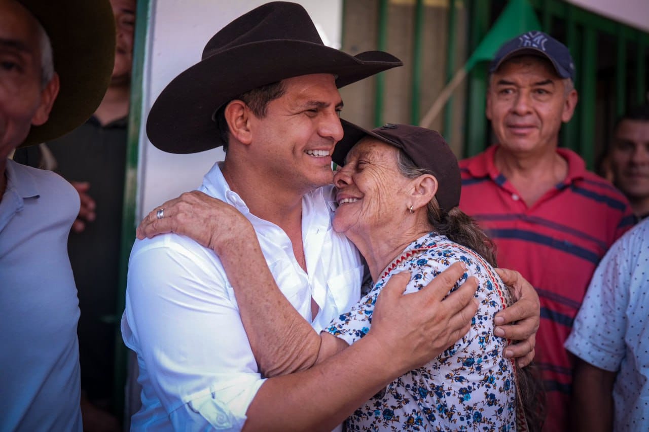 Esta tarde se posesiona el gobernador de Casanare César Ortiz Zorro ...
